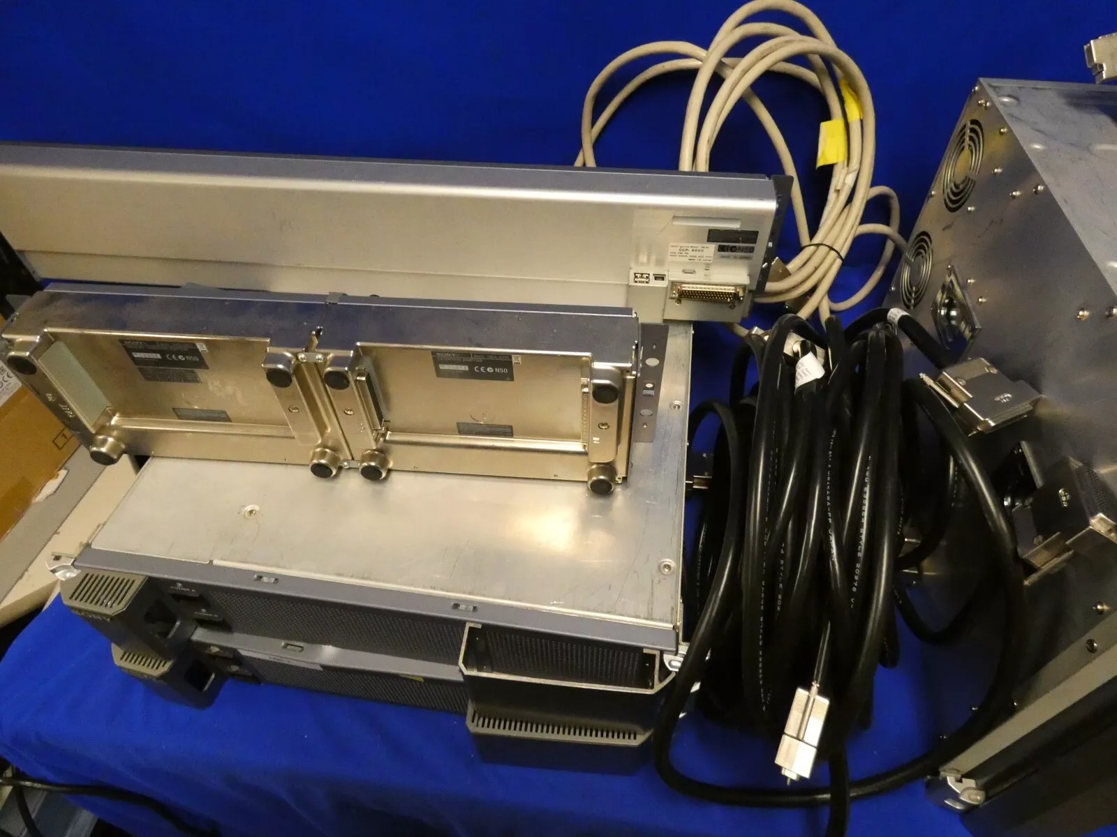 SONY MVS-8000A 3M/E HD Multi-Format Switcher